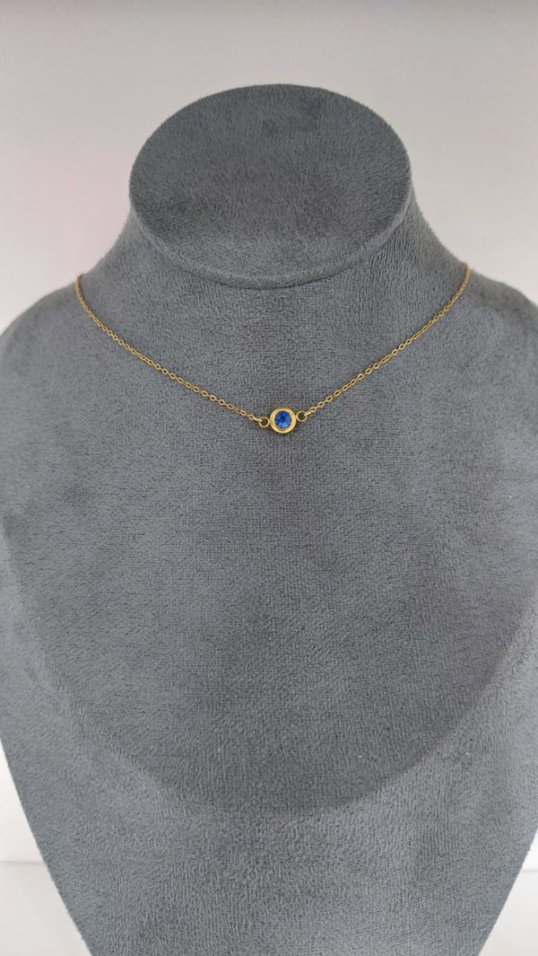 COLLAR CON CRISTAL CIRCULAR AZUL – Accesorizate